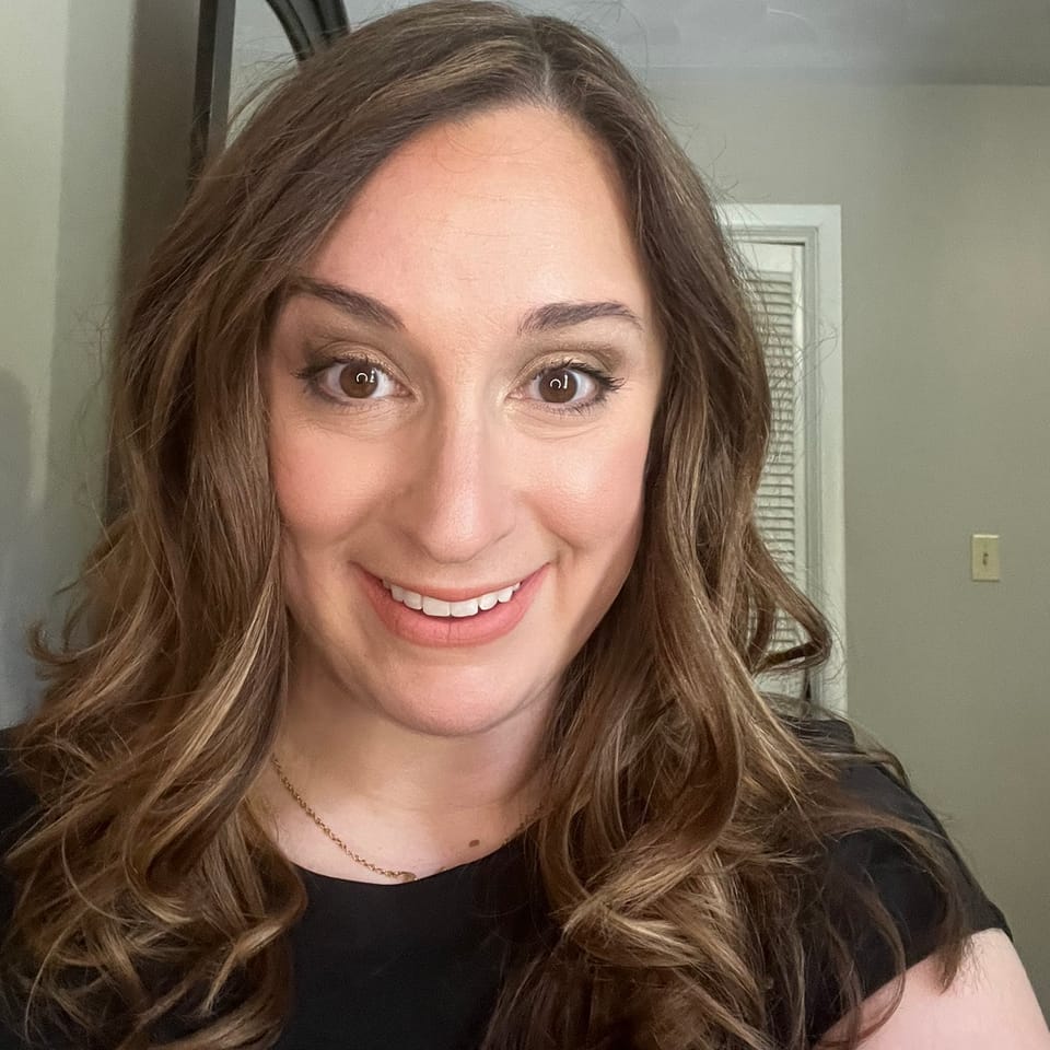 Book Services in Peckville, PA with Angela D (ANGELA61852)