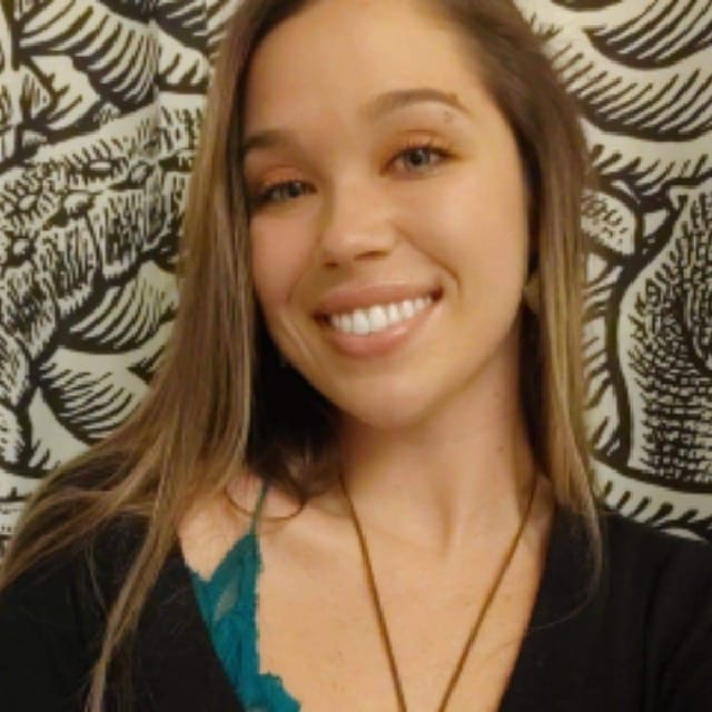 Book Services in Kirkland, WA with Riley P (RILEY66422)