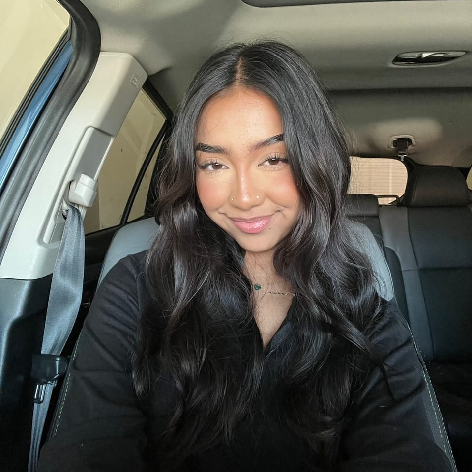 Book Services in Fresno, CA with Angela I (ANGELA43831)