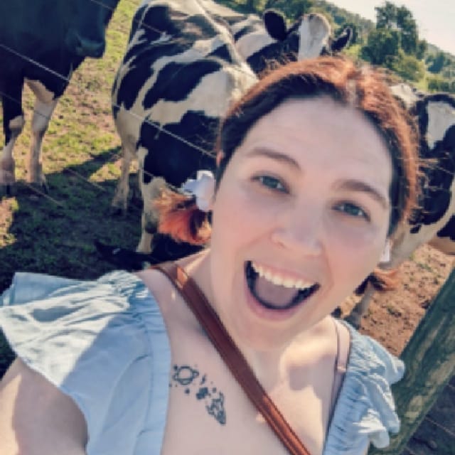 Book Services in Ambler, PA with Shauna M (SHAUNA17392)