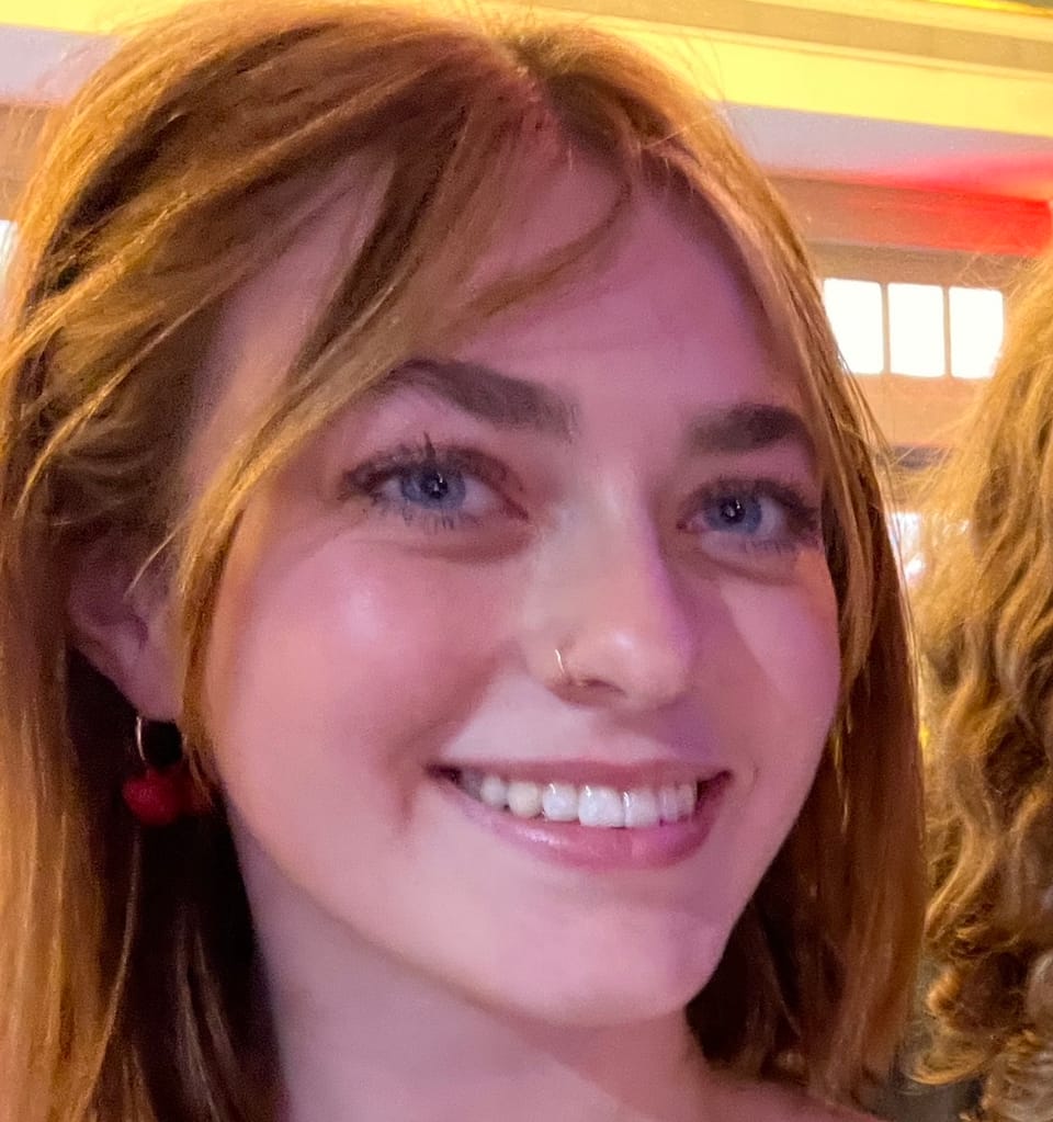 Book Services in Savannah, GA with Loren Grace F (LORENGRACE94029)