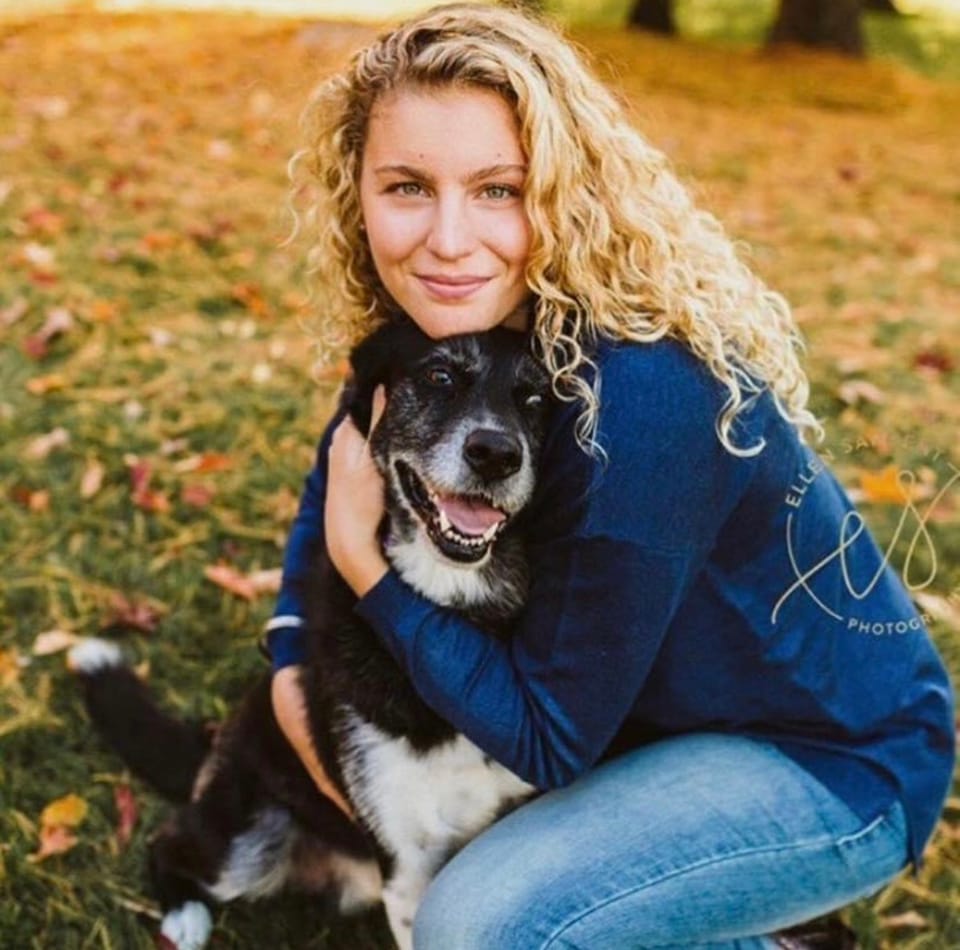 Book Services in Burlington, VT with Kelly L (KELLY21325)