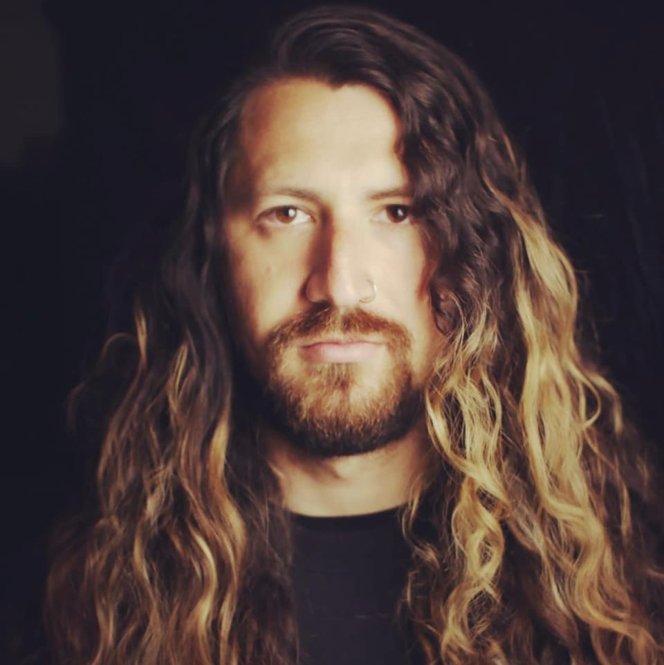 Book Services in Glendale, CA with Demitree R (DEMITREE88069)