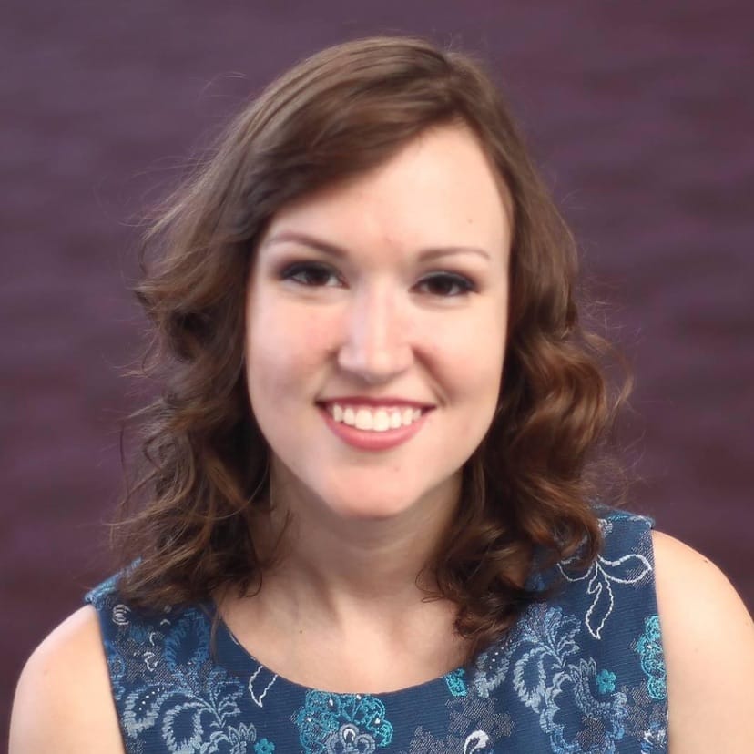 Book Services in Ashburn, VA with Melanie R (MELANIE43070)