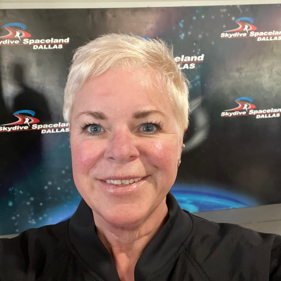 Book Services in Euless, TX with Angela R (ANGELA97361)