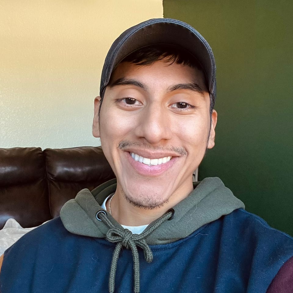 Book Services in Fort Worth, TX with Fabian G (FABIAN96920)