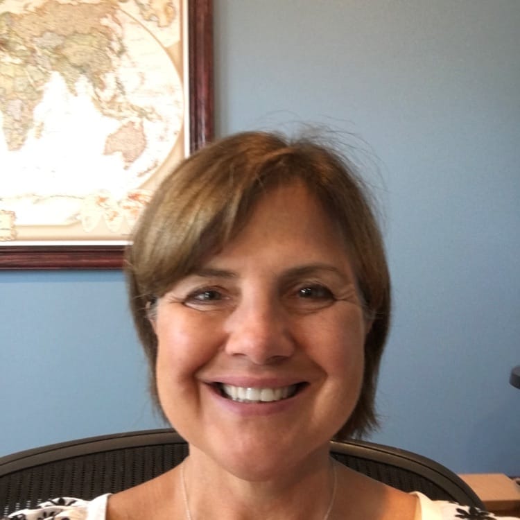 Book Services in Lower Nazareth Township, PA with Lisa R (LISA41787)