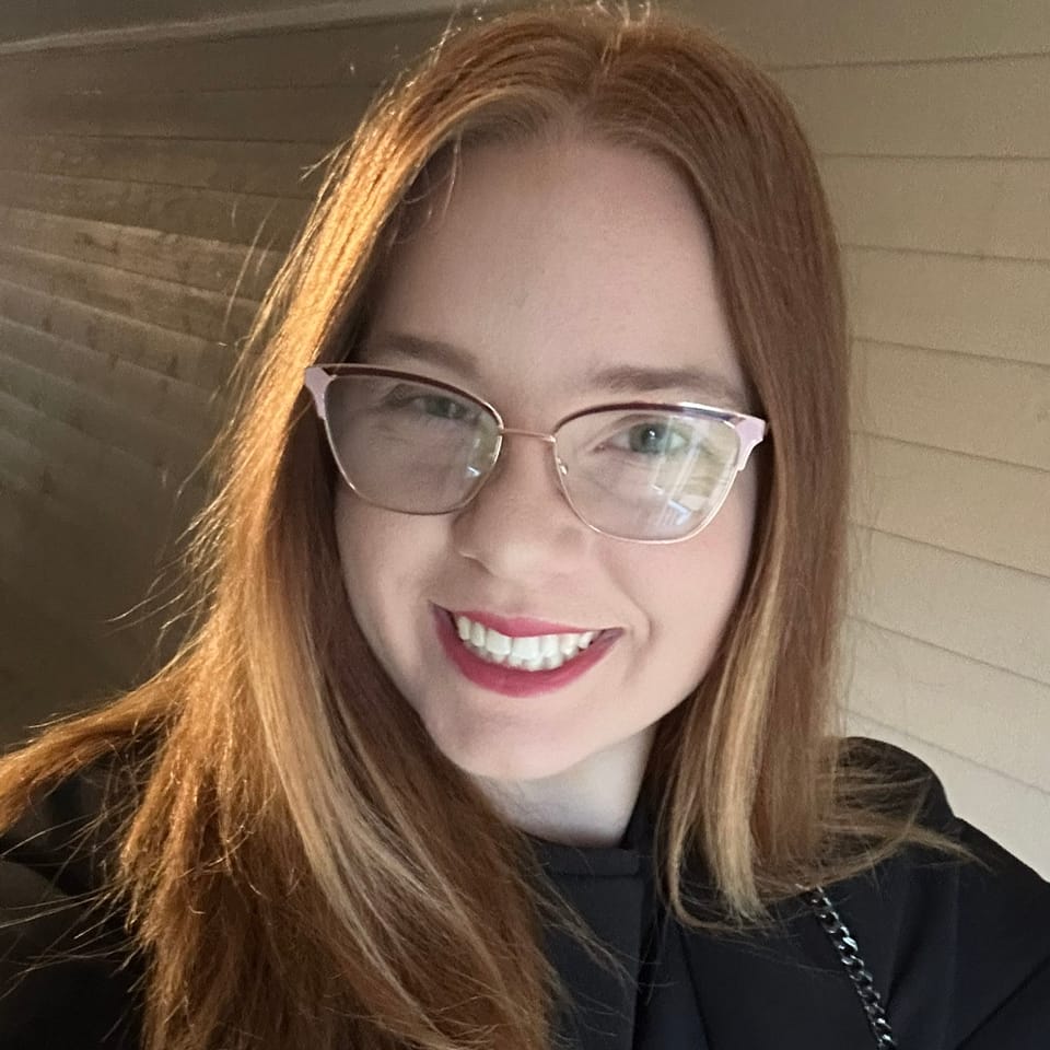 Book Services in Chesterfield, MO with Jordyn R (JORDYN96398)