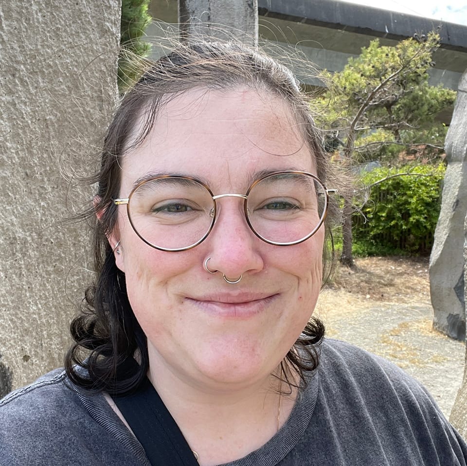 Book Services in Seattle, WA with Taryn L (TARYN2749)