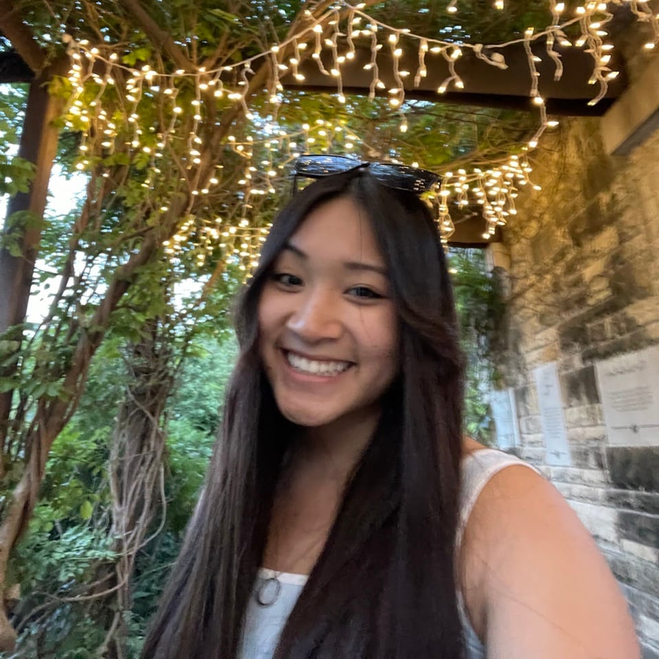 Book Services in Lincoln, NE with Trinity M (TRINITY13655)