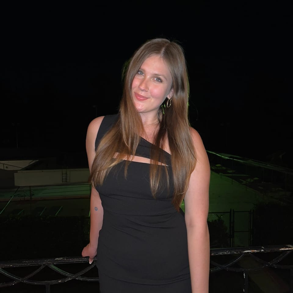 Book Services in Winter Haven, FL with Alexandra M (ALEXANDRA76086)