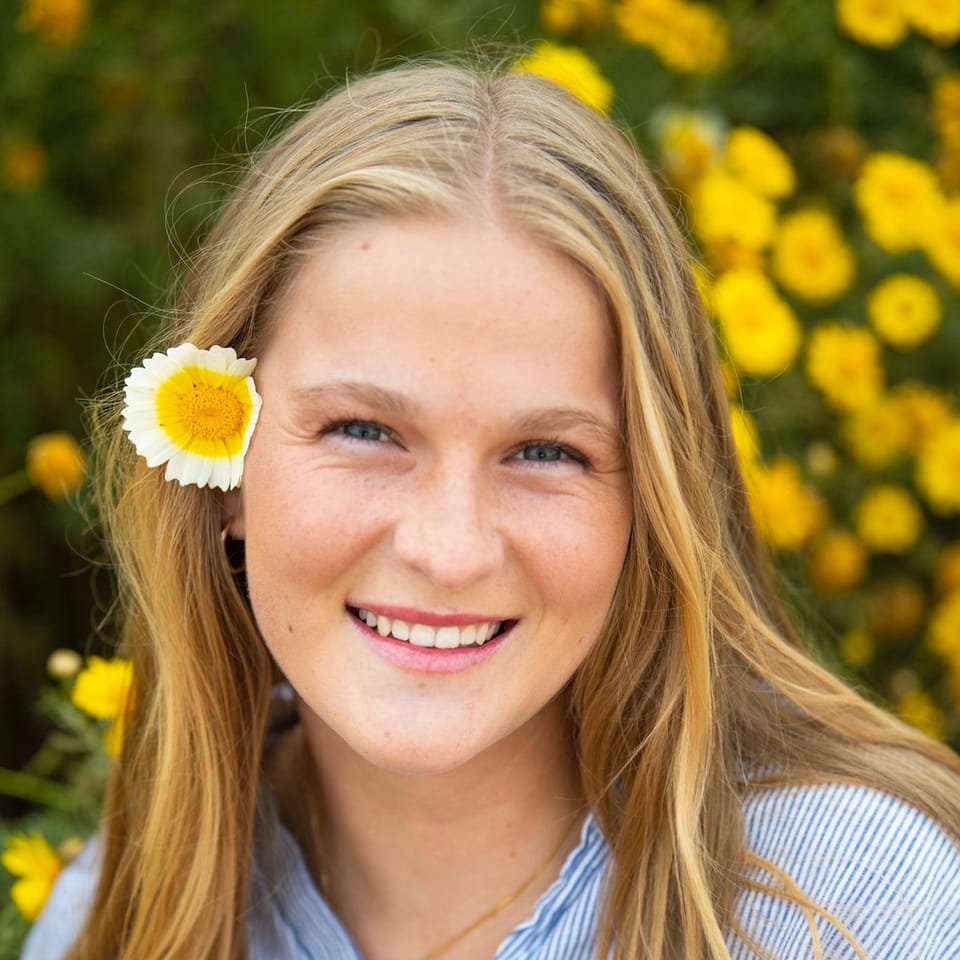 Book Services in Rancho Santa Fe, CA with Kylee R (KYLEE52620)