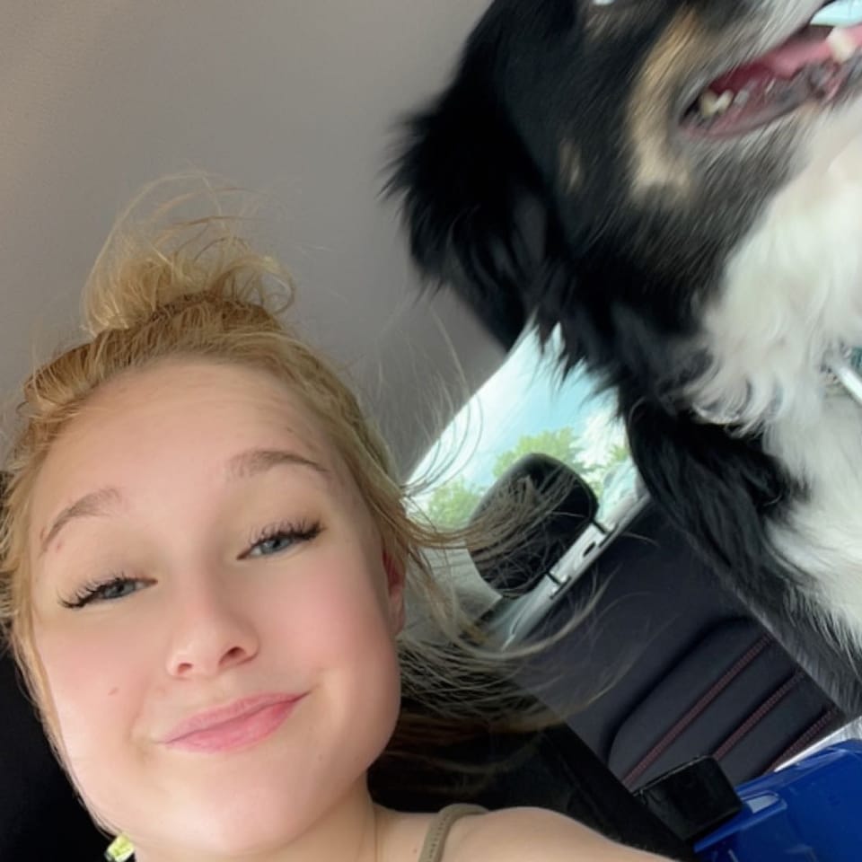 Book Services in Williamstown, WV with Haylee R (HAYLEE65463)