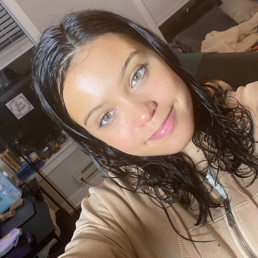 Book Services in Chicago, IL with Janie H (JANIE65812)