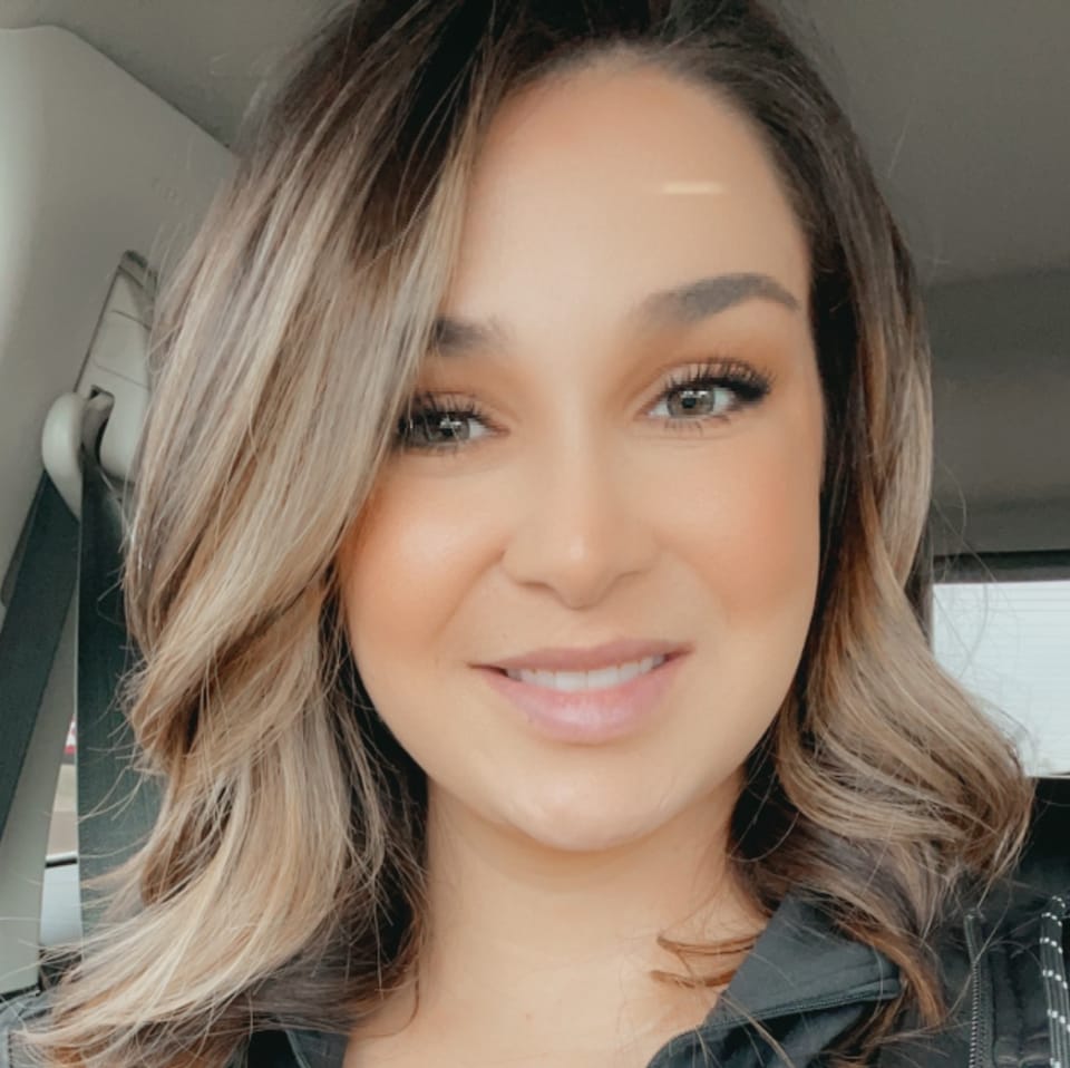 Book Services in Lees Summit, MO with Tiara C (TIARA17896)