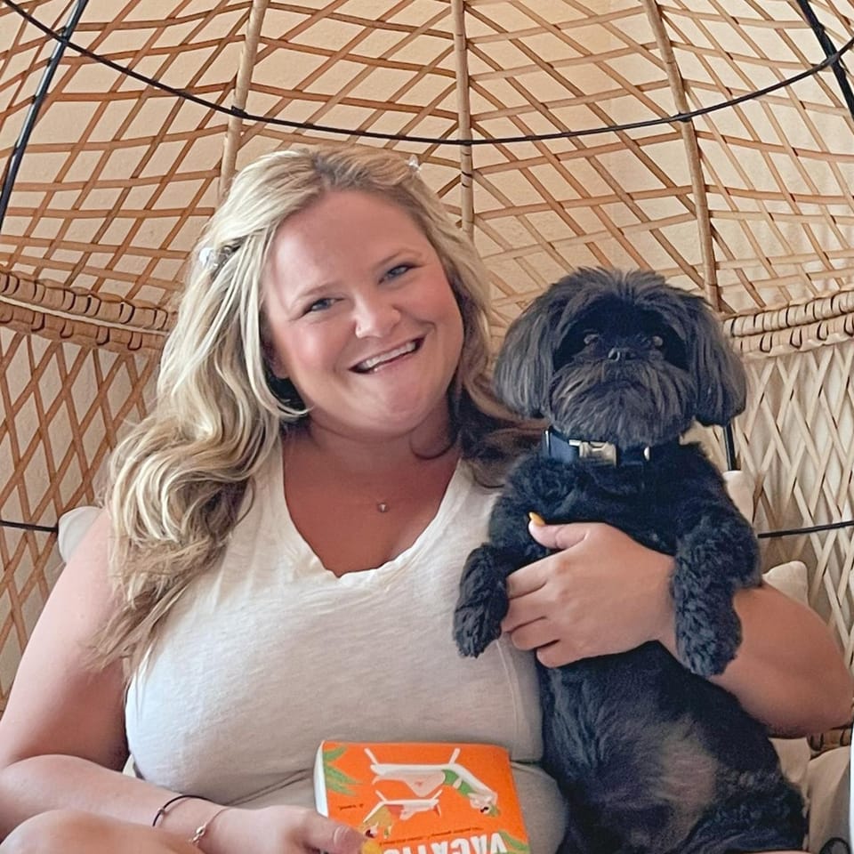 Book Services in Dallas, TX with Bailey R (BAILEY33032)