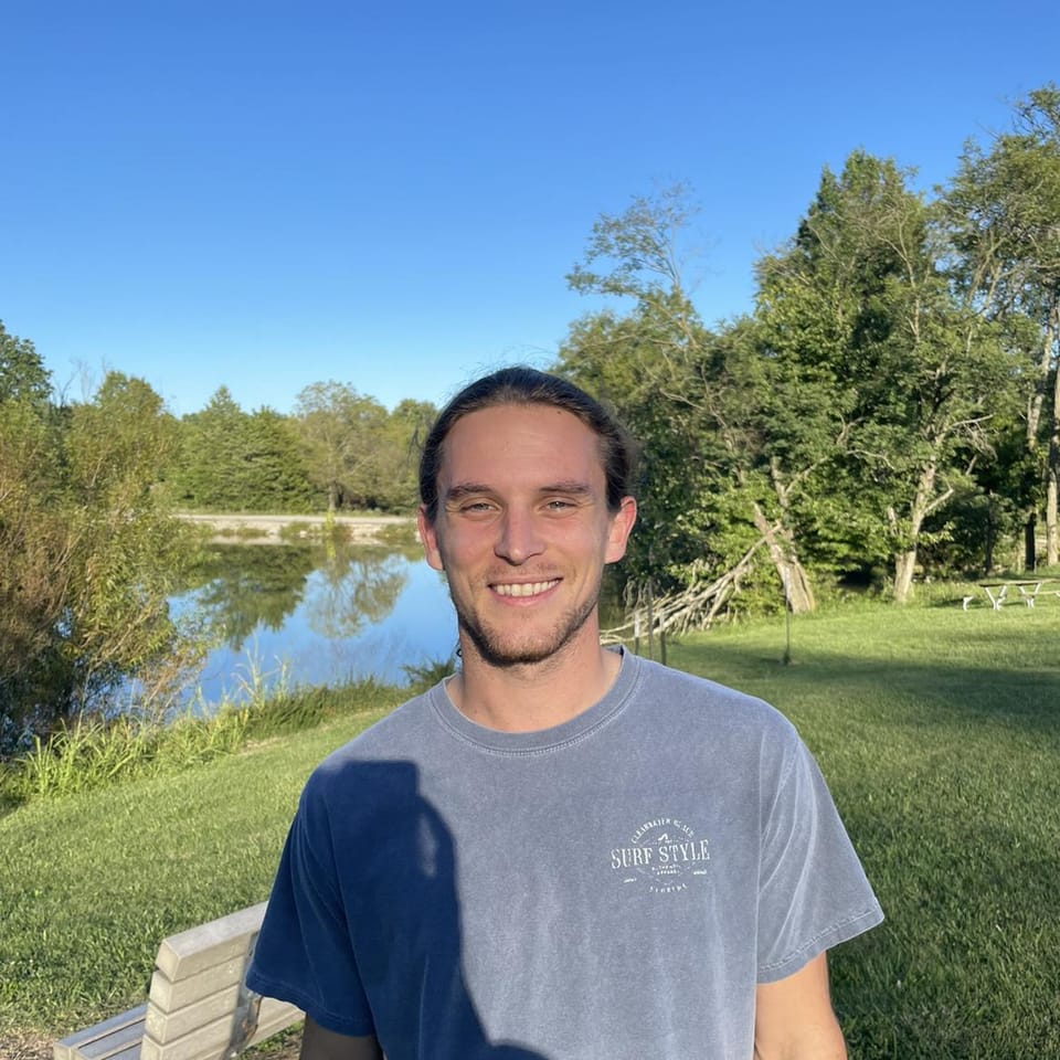 Book Services in Town and Country, MO with Brian G (BRIAN02428)