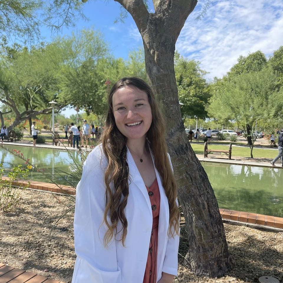 Book Services in Phoenix, AZ with Brynn H (BRYNN49681)