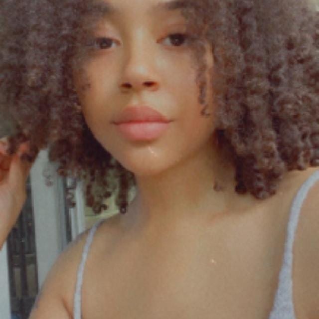 Book Services in Tallahassee, FL with Alijah W (ALIJAH21142)