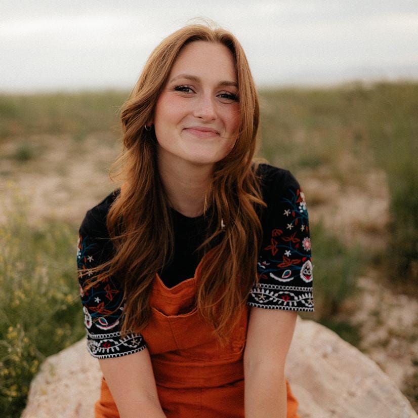 Book Services in Provo, UT with Madison P (MADISON73048)