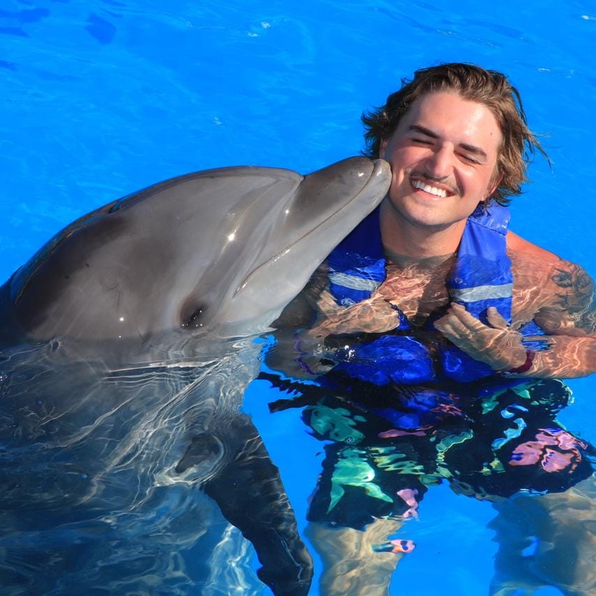 Book Services in Salem, OR with Brendan F (BRENDAN22218)