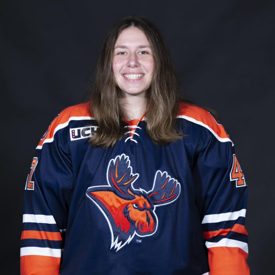 Book Services in Utica, NY with Alexa C (ALEXA63865)