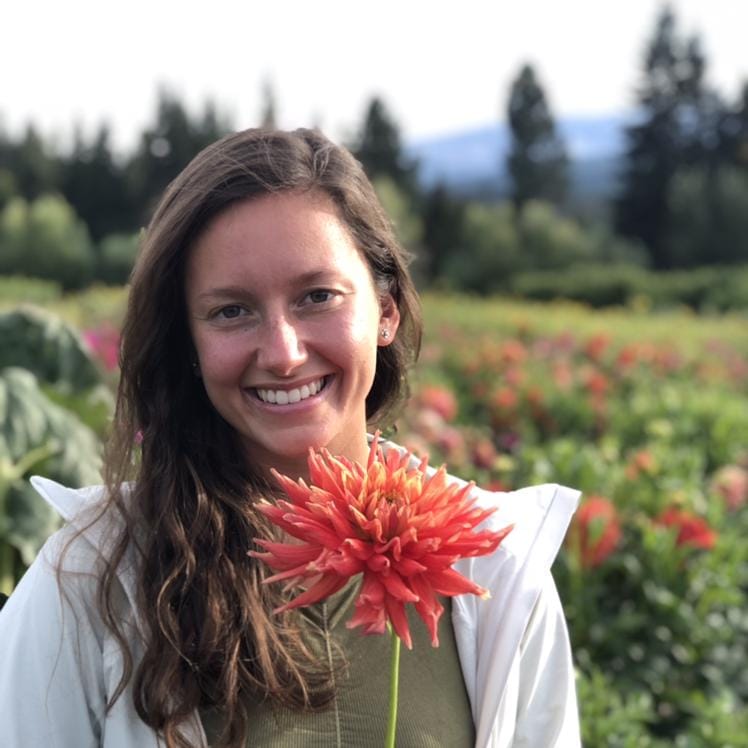 Book Services in Hillsboro, OR with Angela (ANGELA98715)