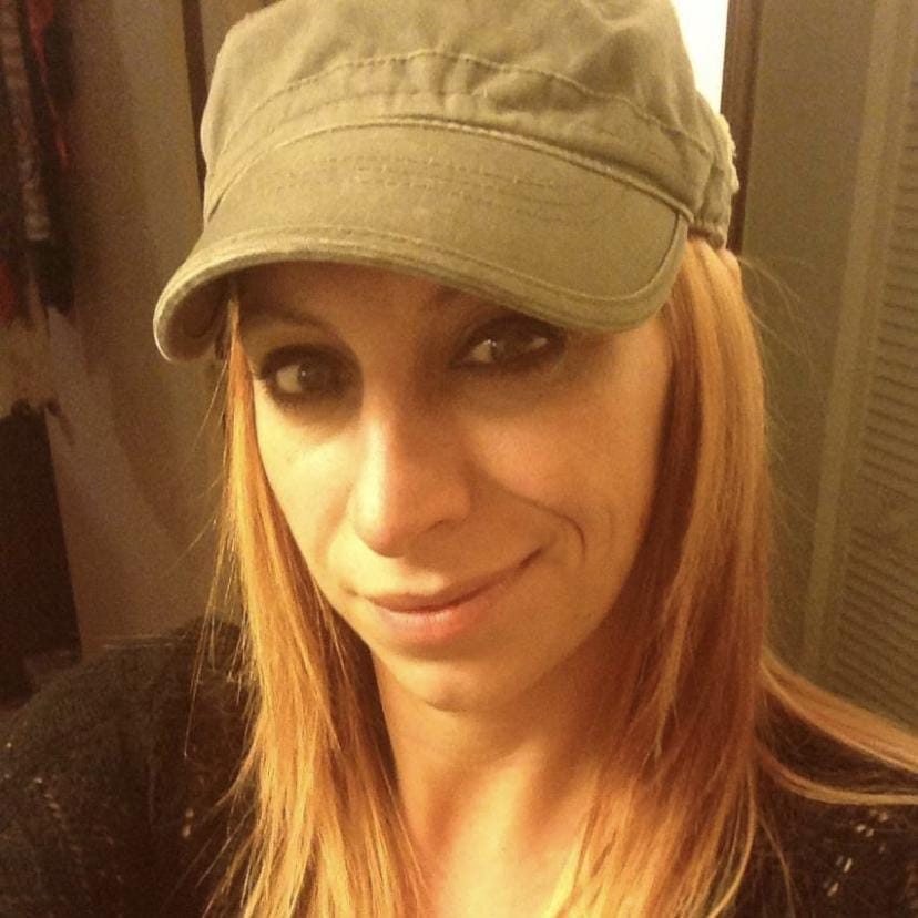 Book Services in Spring Hill, FL with Nichole N (NICHOLE08880)