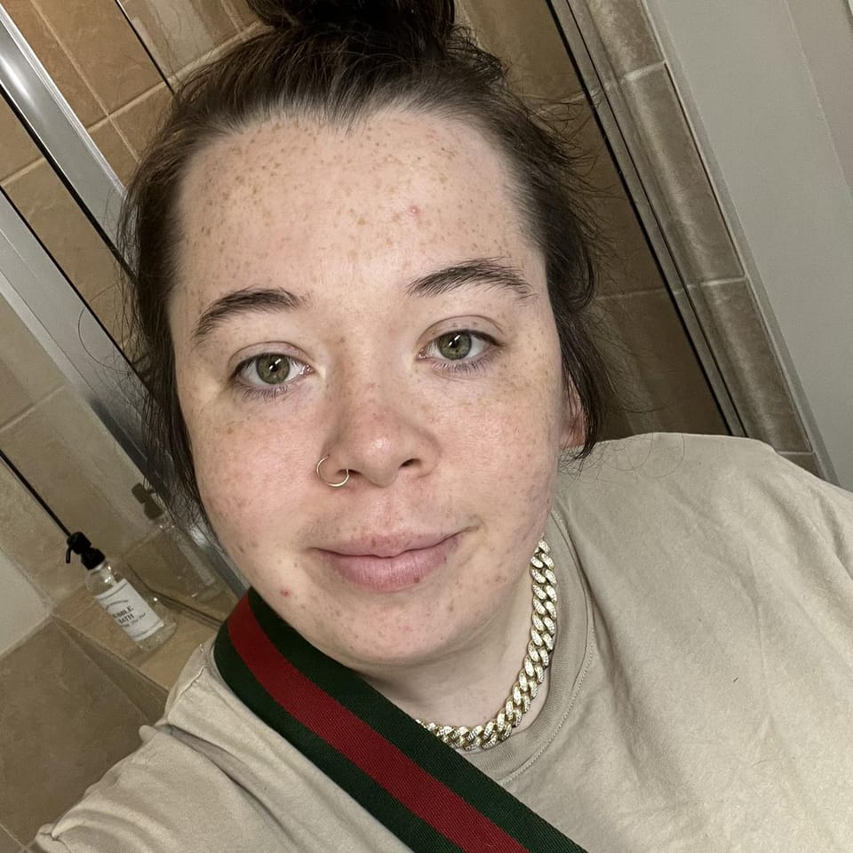 Book Services in Georgetown, TX with Abigail R (ABIGAIL11630)