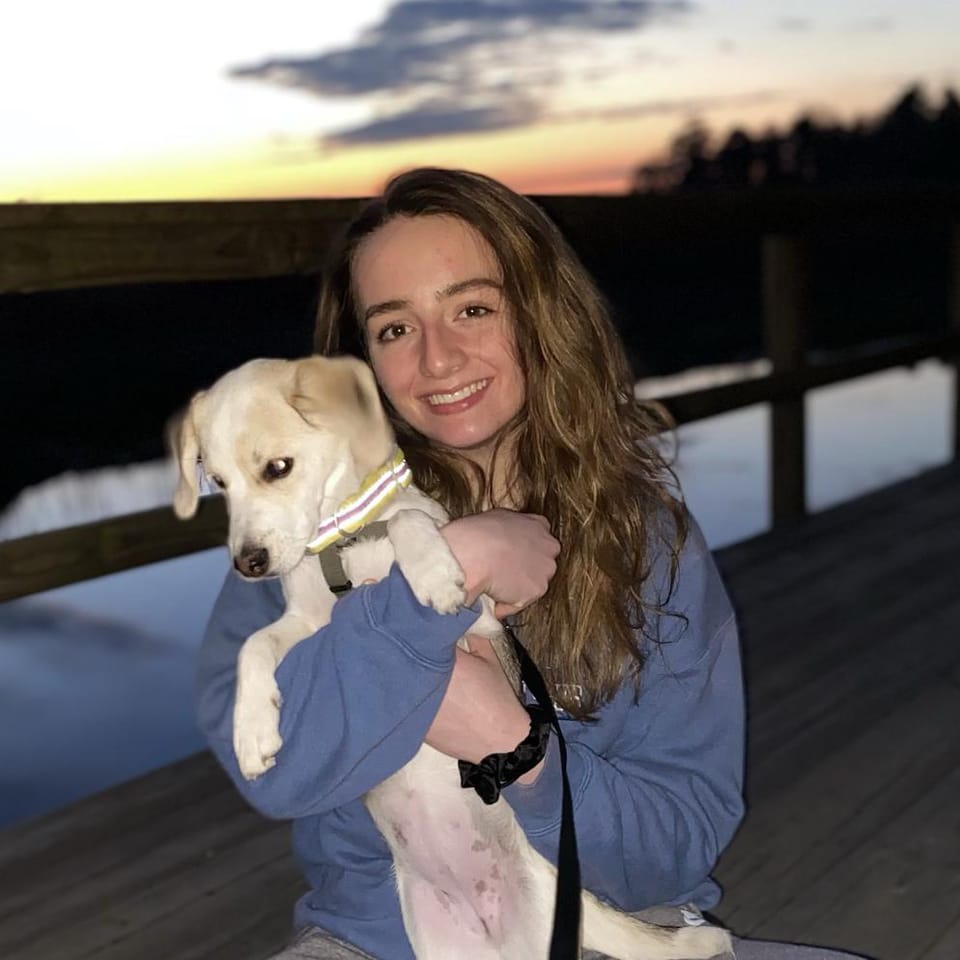 Book Services in North Charleston, SC with Haley P (HALEY43837)
