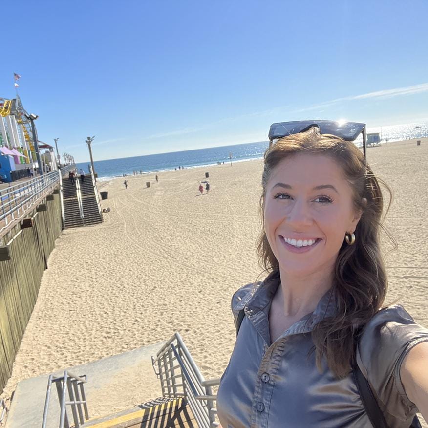 Book Services in O'Fallon, MO with Brooke (BROOKE65034)