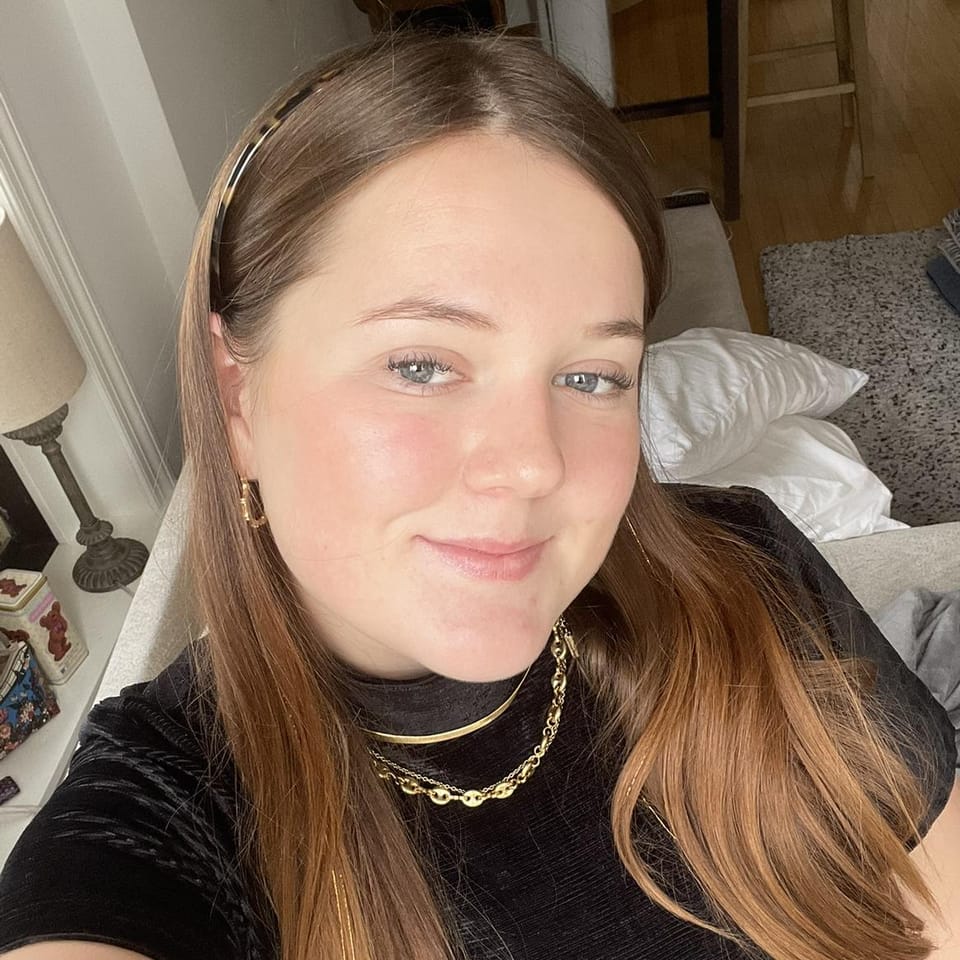 Book Services in New York, NY with Violet P (VIOLET33539)