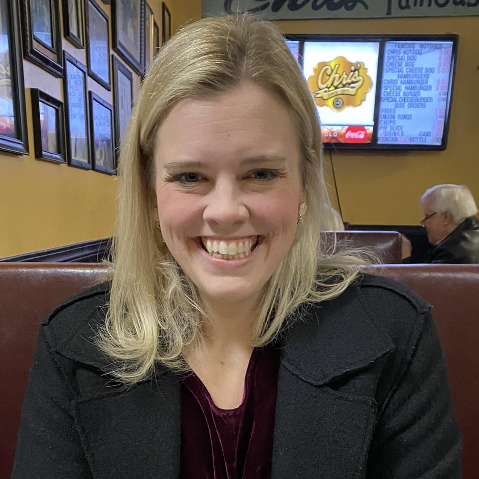 Book Services in Irondale, AL with Haley D (HALEY89574)